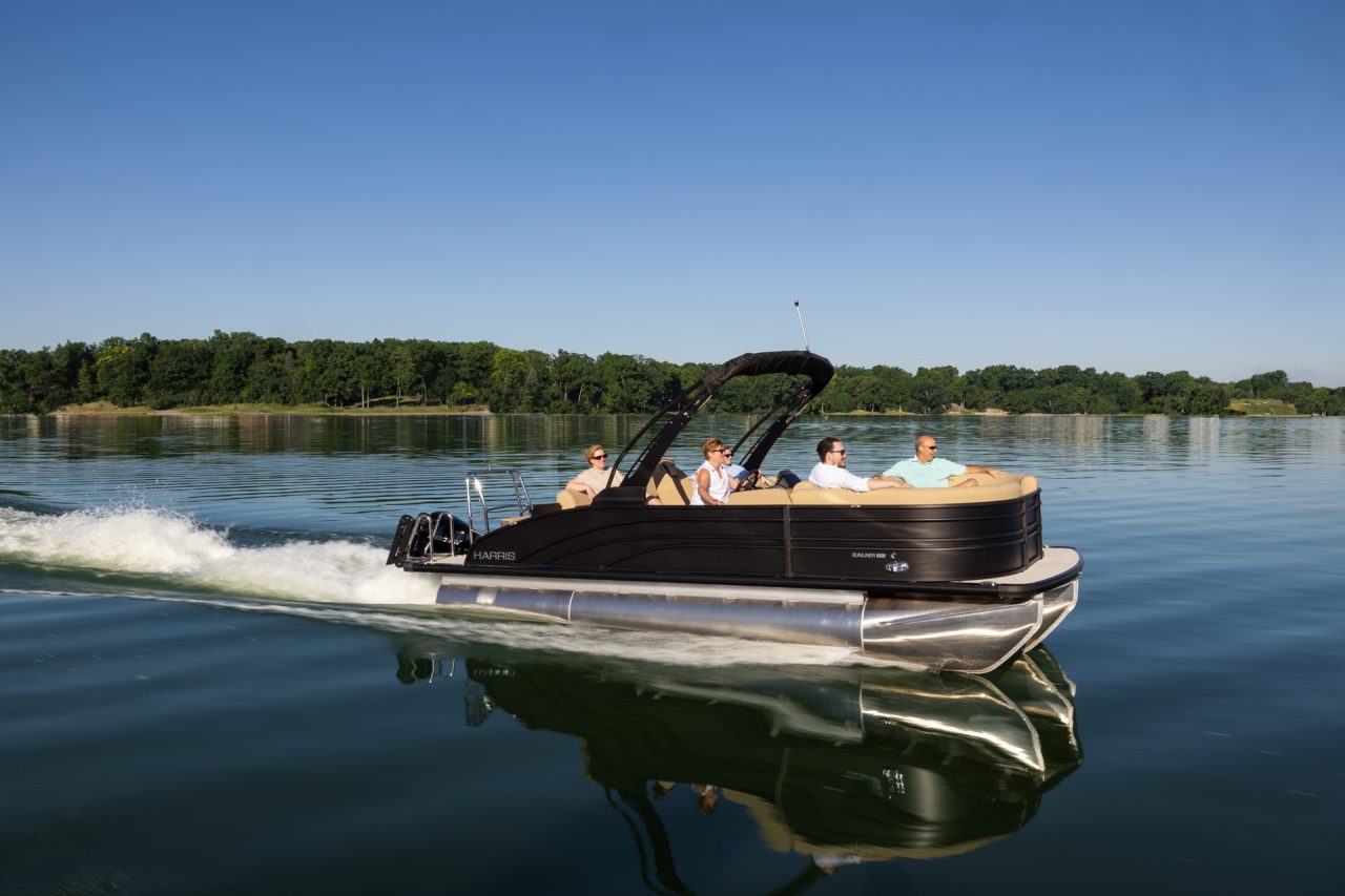 Harris Pontoons - Lakeshore Marina